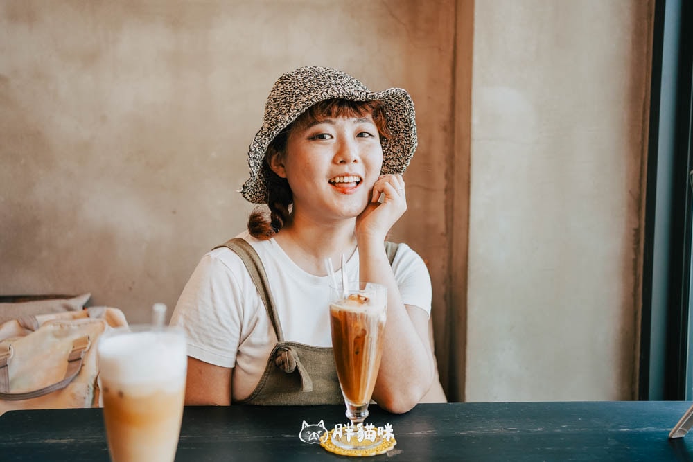 【宜蘭蘇澳】海神咖啡Poseidon Cafe：情人灣海景咖啡廳！比利時列日鬆餅香蕉巧克力 – 胖貓咪的奇幻旅程